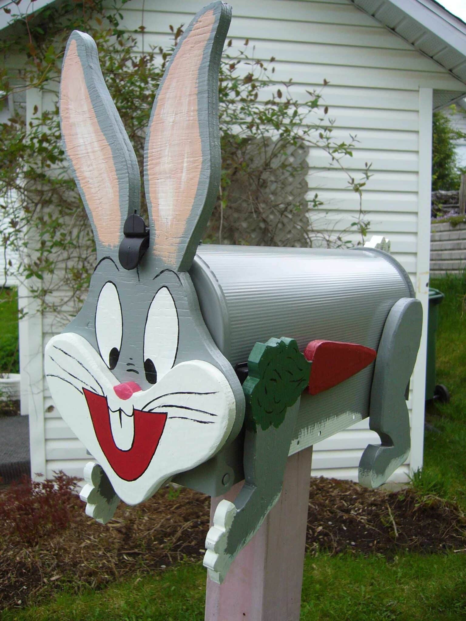 9 Cool Mailbox Ideas (The Coolest Mailbox On the Block) - Home Decor
